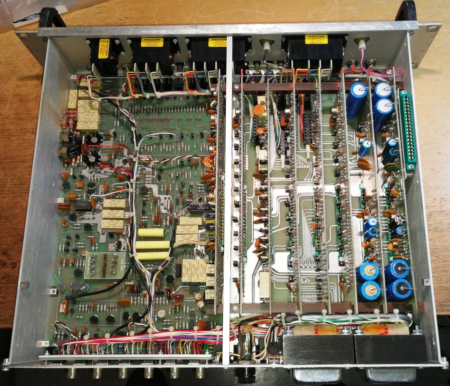 Wavetek 154 programmable waveform generator - Page 1